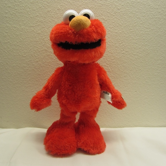 Sesame Street | Toys | Sesame Street Tickle Me Elmo Laughing And ...